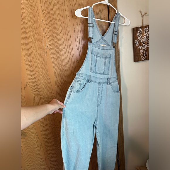 Universal Thread | Pants & Jumpsuits | Overalls | Poshmark
